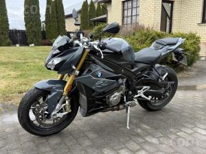 BMW S 1000R 2018 in Riga, with an engine capacity of 1.00 L and mileage of 0 thousand km for 10900 €, photo 5 on AUTOMOTO.COM.LV