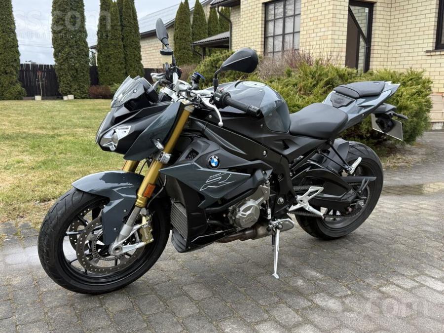 BMW S 1000R 2018 in Riga, with an engine capacity of 1.00 L and mileage of 0 thousand km for 10900 €, photo 5 on AUTOMOTO.COM.LV
