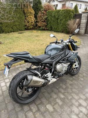 BMW S 1000R 2018 in Riga, with an engine capacity of 1.00 L and mileage of 0 thousand km for 10900 €, photo 7 on AUTOMOTO.COM.LV