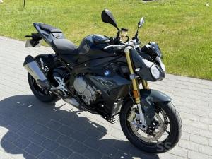BMW S 1000R 2018 in Riga, with an engine capacity of 1.00 L and mileage of 0 thousand km for 10400 €, photo 3 on AUTOMOTO.COM.LV