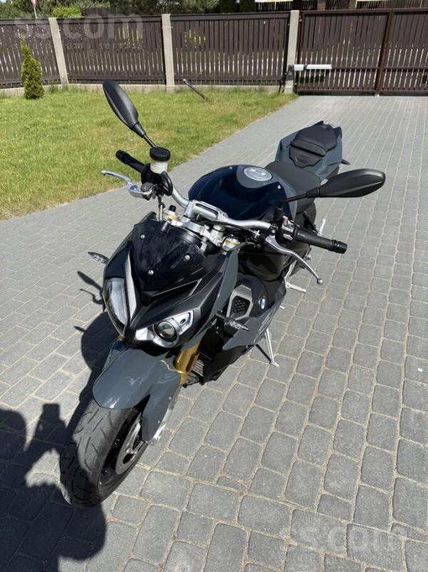 BMW S 1000R 2018 in Riga, with an engine capacity of 1.00 L and mileage of 0 thousand km for 10400 €, photo 4 on AUTOMOTO.COM.LV