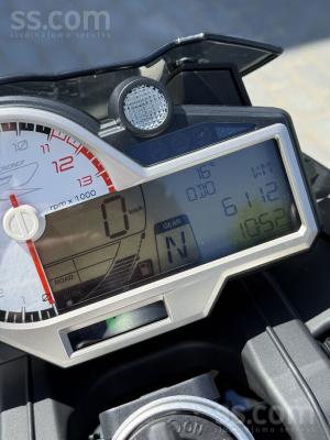 BMW S 1000R 2018 in Riga, with an engine capacity of 1.00 L and mileage of 0 thousand km for 10400 €, photo 9 on AUTOMOTO.COM.LV