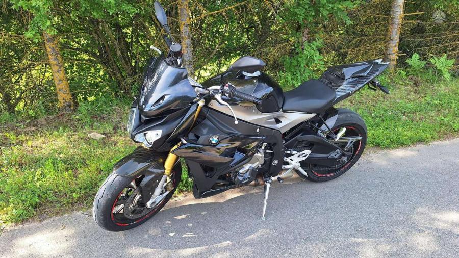 BMW S 1000R 2018 in Kaunas, with an engine capacity of 1.00 L and mileage of 27 thousand km for 7100 €, photo 9 on AUTOMOTO.COM.LV