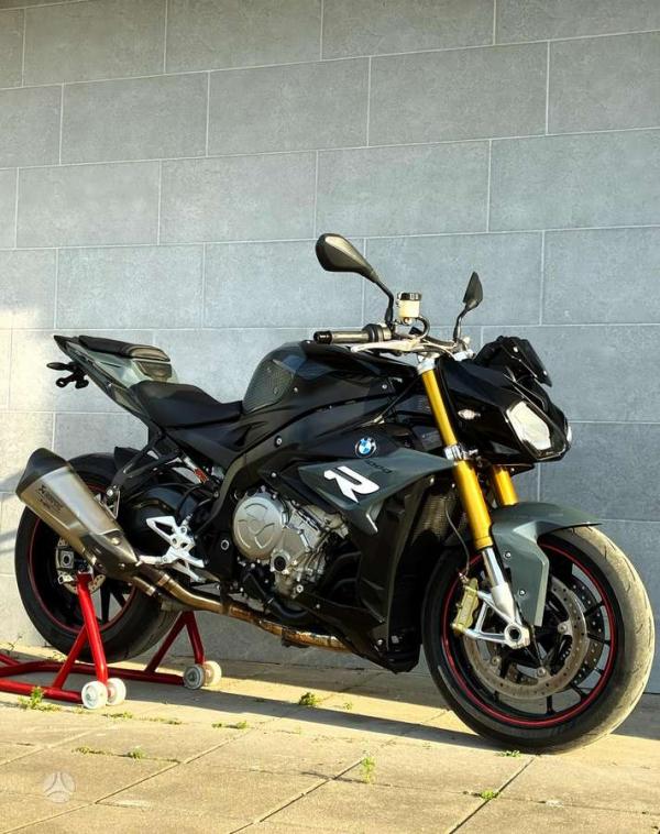 БМВ S 1000R 2018 в Вильнюс, объемом двигателя 1.00 л и пробегом 24 тыс. км за 8300 €, фото 2 на AUTOMOTO.COM.LV