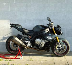 BMW S 1000R 2018 in Vilnius, with an engine capacity of 1.00 L and mileage of 24 thousand km for 8300 €, photo 5 on AUTOMOTO.COM.LV
