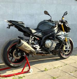 BMW S 1000R 2018 in Vilnius, with an engine capacity of 1.00 L and mileage of 24 thousand km for 8300 €, photo 6 on AUTOMOTO.COM.LV