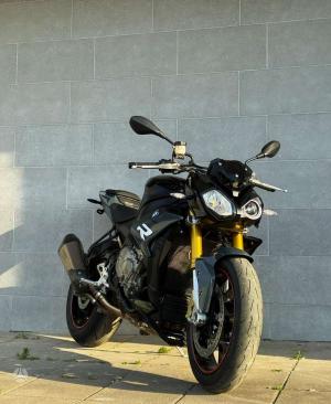 BMW S 1000R 2018 in Vilnius, with an engine capacity of 1.00 L and mileage of 24 thousand km for 8300 €, photo 8 on AUTOMOTO.COM.LV