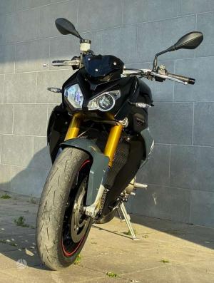 BMW S 1000R 2018 in Vilnius, with an engine capacity of 1.00 L and mileage of 24 thousand km for 8300 €, photo 9 on AUTOMOTO.COM.LV