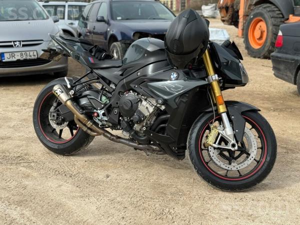 BMW S 1000R 2018 in Riga, with an engine capacity of 1.00 L and mileage of 0 thousand km for 8200 €, photo 5 on AUTOMOTO.COM.LV