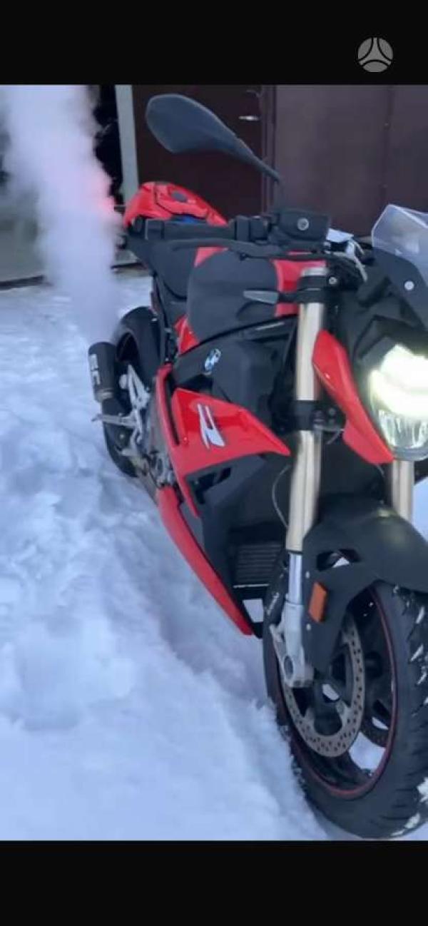 BMW S 1000R 2021 Telšiai, ar dzinēja tilpumu 1.00 L un nobraukumu 12 tūkst. km par 8700 €, foto 2 vietnē AUTOMOTO.COM.LV