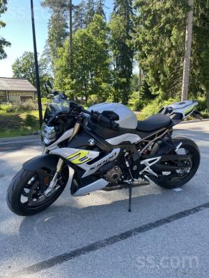 БМВ S 1000R 2021 в Рига, объемом двигателя 1.00 л и пробегом 0 тыс. км за 13200 €, фото  на AUTOMOTO.COM.LV