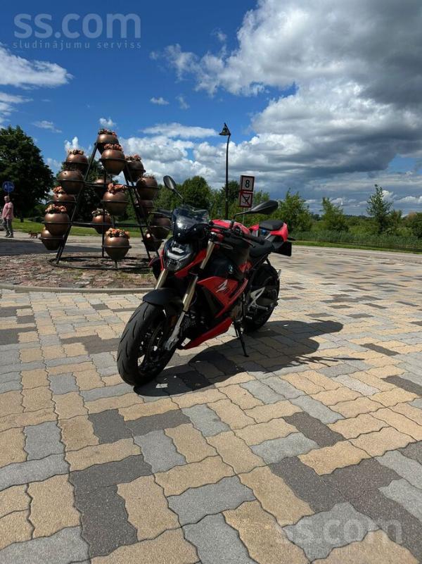 BMW S 1000R 2022 Bauska, ar dzinēja tilpumu 1.00 L un nobraukumu 0 tūkst. km par 13500 €, foto 4 vietnē AUTOMOTO.COM.LV