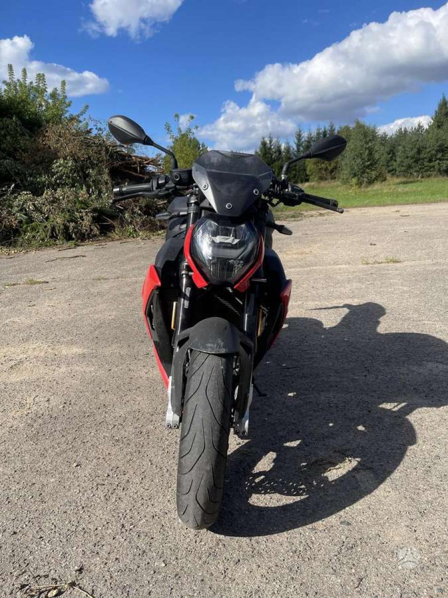 BMW S 1000R 2022 in Jonava, with an engine capacity of 1.00 L and mileage of 10 thousand km for 9000 €, photo 5 on AUTOMOTO.COM.LV
