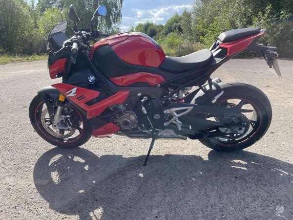 BMW S 1000R 2022 in Jonava, with an engine capacity of 1.00 L and mileage of 10 thousand km for 9000 €, photo 6 on AUTOMOTO.COM.LV