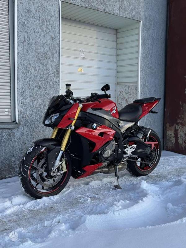 Sarkans BMW S 1000R 2014 Alīta, ar dzinēja tilpumu 1.00 L un nobraukumu 19 tūkst. km par 6900 €, foto 2 vietnē AUTOMOTO.COM.LV