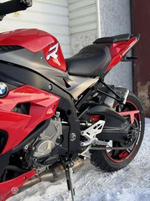 Sarkans BMW S 1000R 2014 Alīta, ar dzinēja tilpumu 1.00 L un nobraukumu 19 tūkst. km par 6900 €, foto 10 vietnē AUTOMOTO.COM.LV