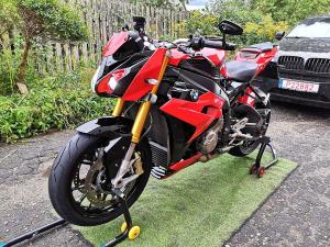 Sarkans BMW S 1000R 2014 Marijampole, ar dzinēja tilpumu 1.00 L un nobraukumu 29 tūkst. km par 6500 €, foto 3 vietnē AUTOMOTO.COM.LV