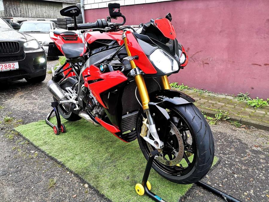 Sarkans BMW S 1000R 2014 Marijampole, ar dzinēja tilpumu 1.00 L un nobraukumu 29 tūkst. km par 6500 €, foto 8 vietnē AUTOMOTO.COM.LV