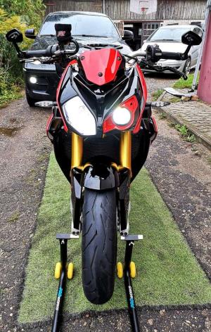 Sarkans BMW S 1000R 2014 Marijampole, ar dzinēja tilpumu 1.00 L un nobraukumu 29 tūkst. km par 6500 €, foto 9 vietnē AUTOMOTO.COM.LV