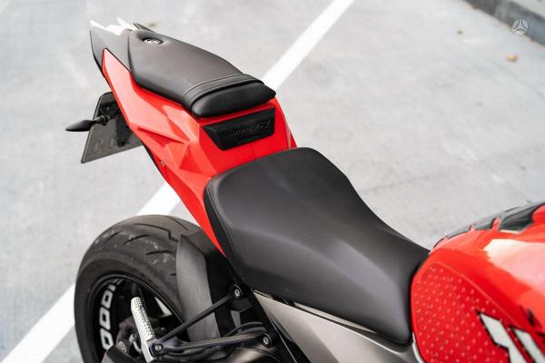 Sarkans BMW S 1000R 2015 Klaipėda, ar dzinēja tilpumu 1.00 L un nobraukumu 39 tūkst. km par 6800 €, foto 10 vietnē AUTOMOTO.COM.LV