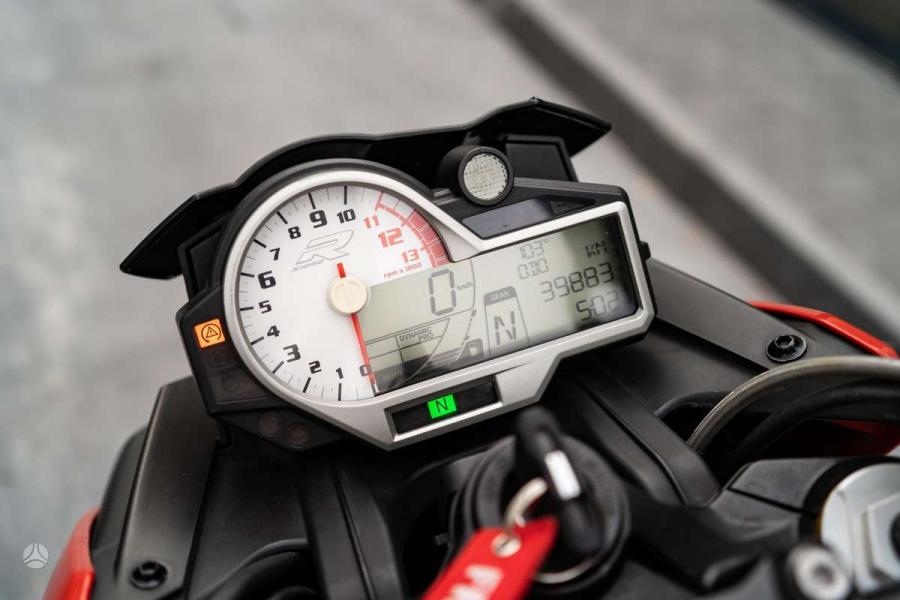 Red BMW S 1000R 2015 in Klaipeda, with an engine capacity of 1.00 L and mileage of 39 thousand km for 6800 €, photo 35 on AUTOMOTO.COM.LV