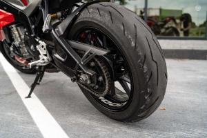 Red BMW S 1000R 2015 in Klaipeda, with an engine capacity of 1.00 L and mileage of 39 thousand km for 6800 €, photo 37 on AUTOMOTO.COM.LV