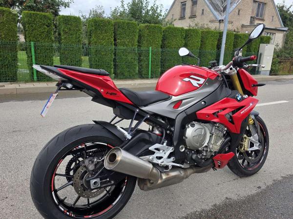 Sarkans BMW S 1000R 2015 Kretinga, ar dzinēja tilpumu 1.00 L un nobraukumu 52 tūkst. km par 6400 €, foto 6 vietnē AUTOMOTO.COM.LV