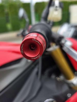 Sarkans BMW S 1000R 2015 Kretinga, ar dzinēja tilpumu 1.00 L un nobraukumu 52 tūkst. km par 6400 €, foto 13 vietnē AUTOMOTO.COM.LV