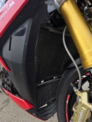 Sarkans BMW S 1000R 2015 Kretinga, ar dzinēja tilpumu 1.00 L un nobraukumu 52 tūkst. km par 6400 €, foto 18 vietnē AUTOMOTO.COM.LV