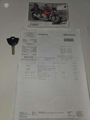 Sarkans BMW S 1000R 2015 Kretinga, ar dzinēja tilpumu 1.00 L un nobraukumu 52 tūkst. km par 6400 €, foto 24 vietnē AUTOMOTO.COM.LV