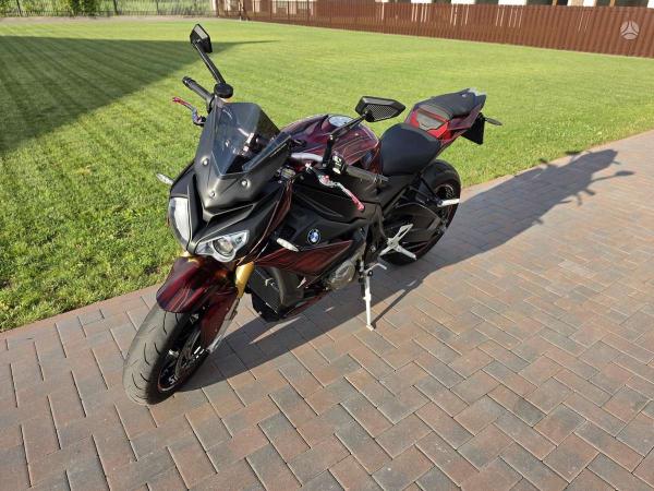 Sarkans BMW S 1000R 2018 Druskininkai, ar dzinēja tilpumu 1.00 L un nobraukumu 11 tūkst. km par 8800 €, foto 10 vietnē AUTOMOTO.COM.LV