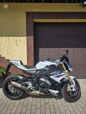 White BMW S 1000R 2018 in Plunge, with an engine capacity of 1.00 L and mileage of 48 thousand km for 6200 €, photo 3 on AUTOMOTO.COM.LV