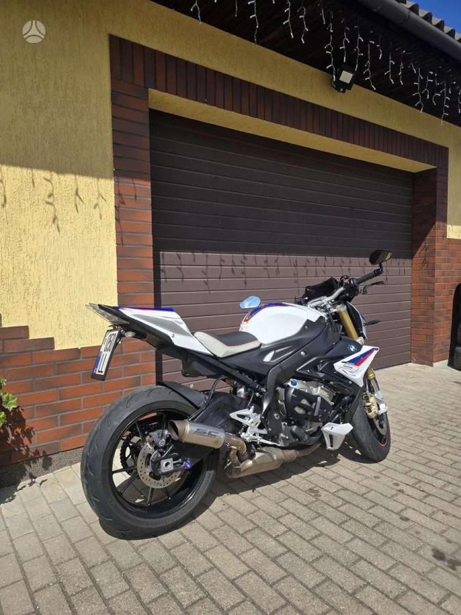 White BMW S 1000R 2018 in Plunge, with an engine capacity of 1.00 L and mileage of 48 thousand km for 6200 €, photo 4 on AUTOMOTO.COM.LV