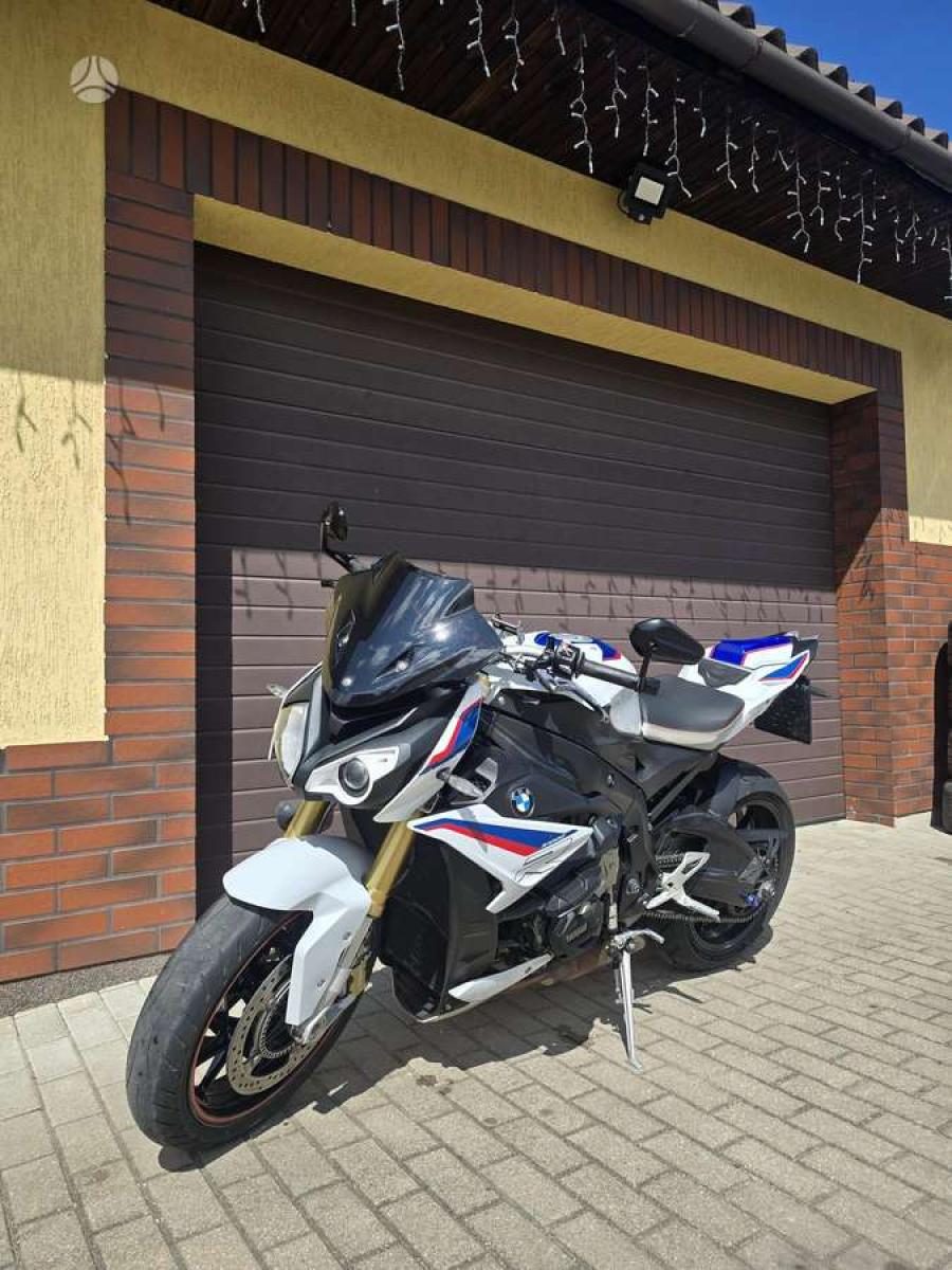 White BMW S 1000R 2018 in Plunge, with an engine capacity of 1.00 L and mileage of 48 thousand km for 6200 €, photo 7 on AUTOMOTO.COM.LV