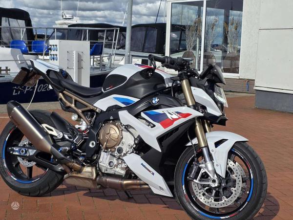 White BMW S 1000R 2021 in Kretinga, with an engine capacity of 1.00 L and mileage of 11 thousand km for 12600 €, photo 4 on AUTOMOTO.COM.LV