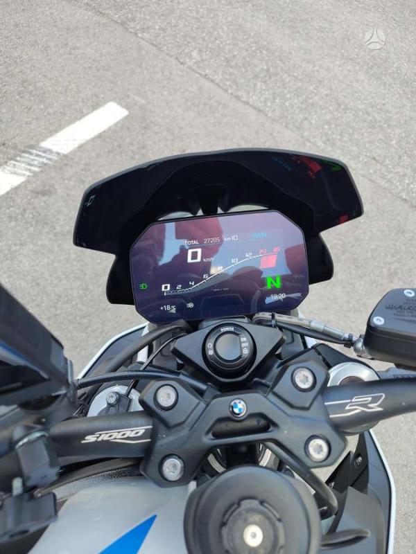 Balts BMW S 1000R 2022 Klaipėda, ar dzinēja tilpumu 1.00 L un nobraukumu 27 tūkst. km par 12000 €, foto 6 vietnē AUTOMOTO.COM.LV