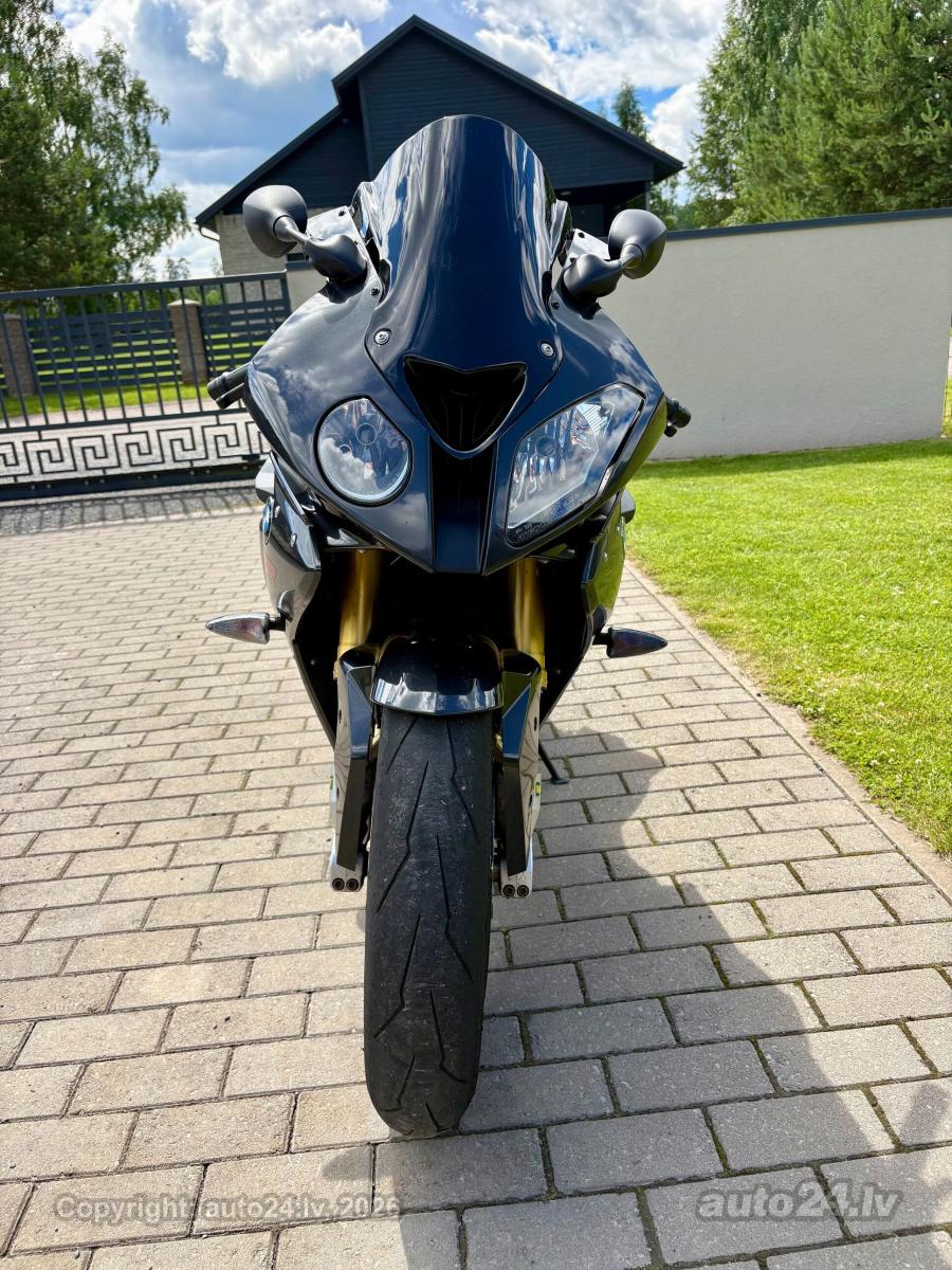 Черный БМВ S 1000RR 2011 в Тарту, объемом двигателя 0.00 л и пробегом 44 тыс. км за 8400 €, фото 1 на AUTOMOTO.COM.LV