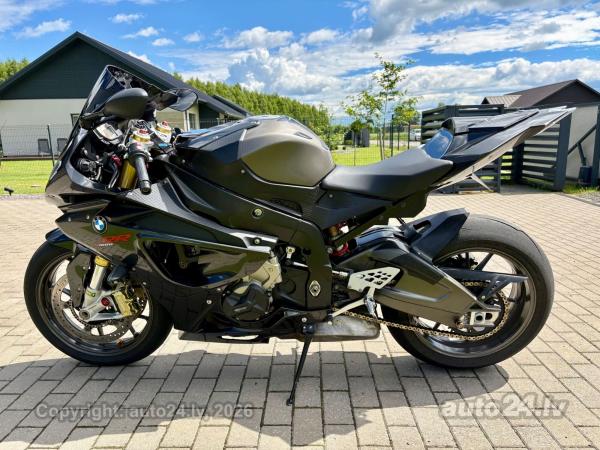 Черный БМВ S 1000RR 2011 в Тарту, объемом двигателя 0.00 л и пробегом 44 тыс. км за 8400 €, фото 3 на AUTOMOTO.COM.LV