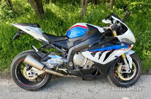 Black BMW S 1000RR 2012 in Tallinn, with an engine capacity of 1.00 L and mileage of 38 thousand km for 8999 €, photo 3 on AUTOMOTO.COM.LV