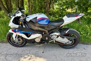 Black BMW S 1000RR 2012 in Tallinn, with an engine capacity of 1.00 L and mileage of 38 thousand km for 8999 €, photo 5 on AUTOMOTO.COM.LV