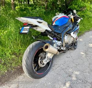 Black BMW S 1000RR 2012 in Tallinn, with an engine capacity of 1.00 L and mileage of 38 thousand km for 8999 €, photo 6 on AUTOMOTO.COM.LV