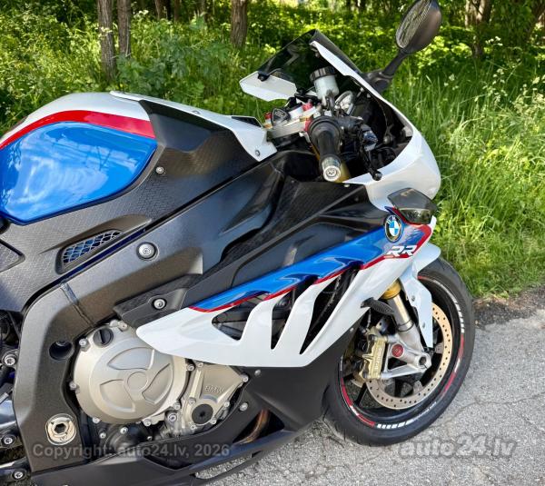 Black BMW S 1000RR 2012 in Tallinn, with an engine capacity of 1.00 L and mileage of 38 thousand km for 8999 €, photo 7 on AUTOMOTO.COM.LV