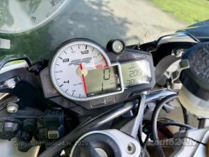Black BMW S 1000RR 2012 in Tallinn, with an engine capacity of 1.00 L and mileage of 38 thousand km for 8999 €, photo 9 on AUTOMOTO.COM.LV