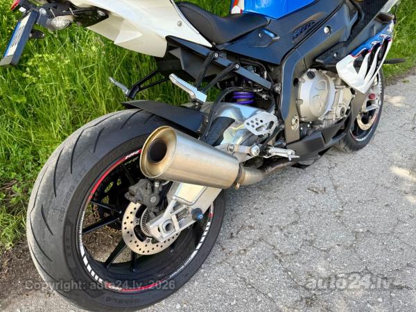 Black BMW S 1000RR 2012 in Tallinn, with an engine capacity of 1.00 L and mileage of 38 thousand km for 8999 €, photo 10 on AUTOMOTO.COM.LV