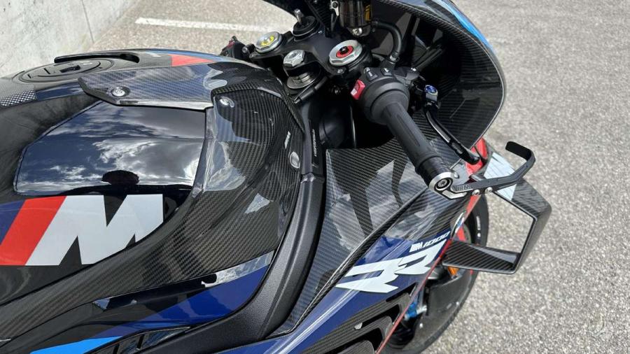 Melns BMW S 1000RR 2023 Viļņa, ar dzinēja tilpumu 1.00 L un nobraukumu 9 tūkst. km par 26900 €, foto 16 vietnē AUTOMOTO.COM.LV