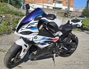 Melns BMW S 1000RR 2023 Tallina, ar dzinēja tilpumu 1.00 L un nobraukumu 6 tūkst. km par 25000 €, foto  vietnē AUTOMOTO.COM.LV