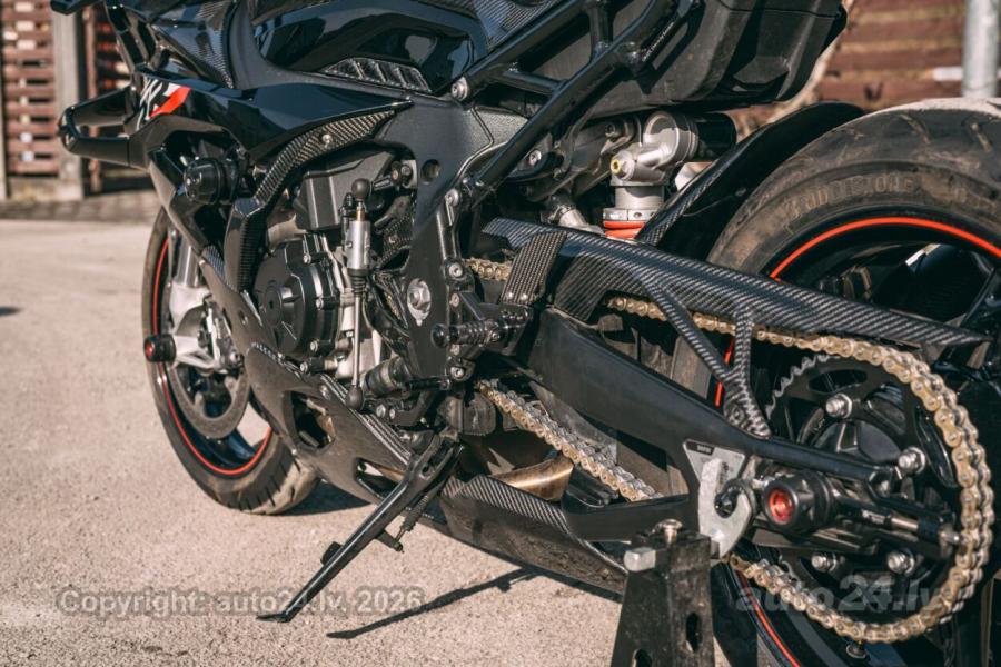 Черный БМВ S 1000RR 2024 в Рига, объемом двигателя 0.00 л и пробегом 8 тыс. км за 26600 €, фото 5 на AUTOMOTO.COM.LV