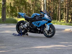 Blue BMW S 1000RR 2012 in Vilnius, with an engine capacity of 1.00 L and mileage of 37 thousand km for 8200 €, photo 3 on AUTOMOTO.COM.LV