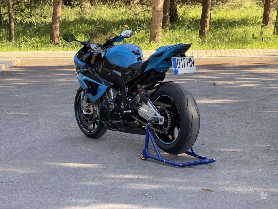Blue BMW S 1000RR 2012 in Vilnius, with an engine capacity of 1.00 L and mileage of 37 thousand km for 8200 €, photo 6 on AUTOMOTO.COM.LV