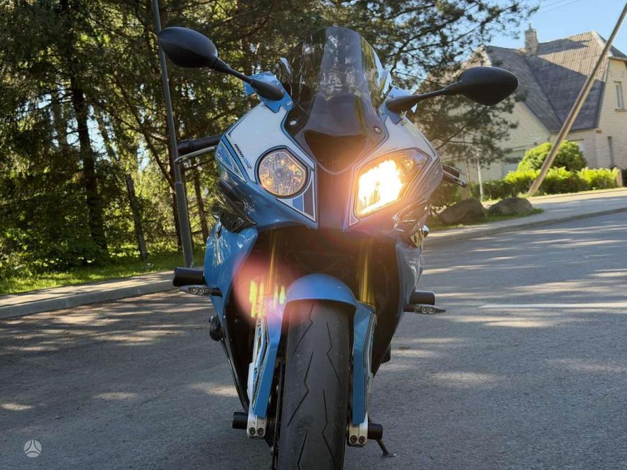 Blue BMW S 1000RR 2012 in Vilnius, with an engine capacity of 1.00 L and mileage of 37 thousand km for 8200 €, photo 11 on AUTOMOTO.COM.LV